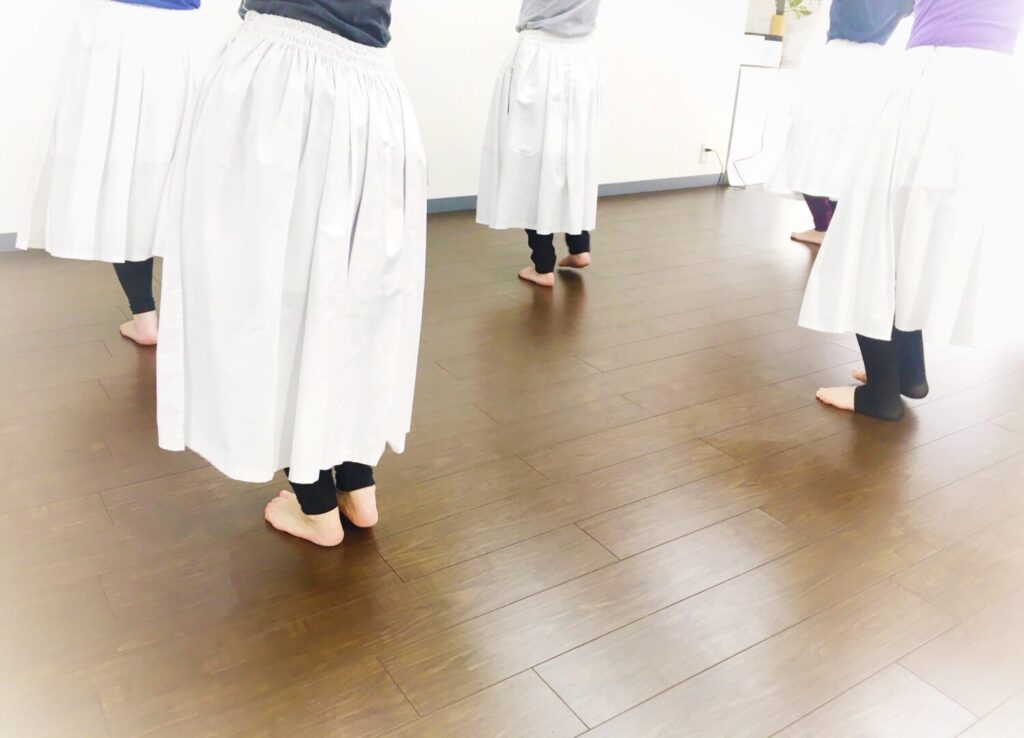 Pāʻū o Hiʻiaka | LUANA hula studio ルアナ フラスタジオ